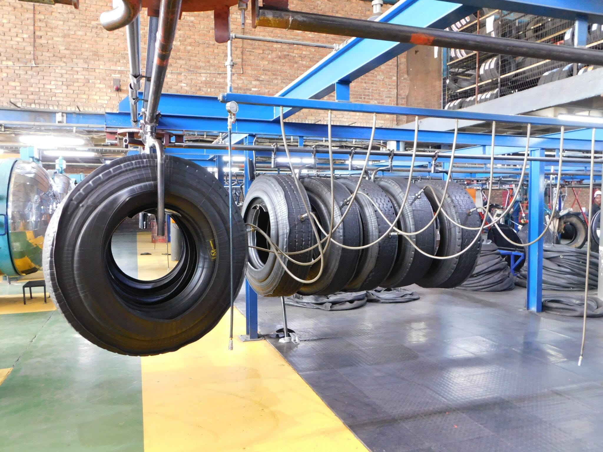 RETREADING | Auto Truck & Tryes